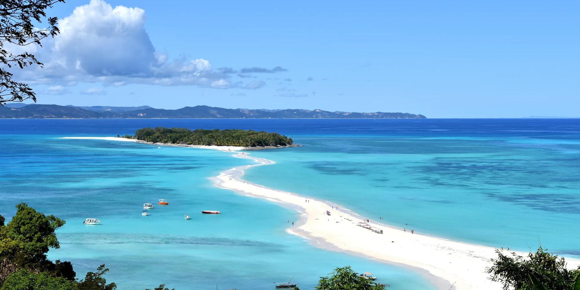 Madagascar: two idyllic islands