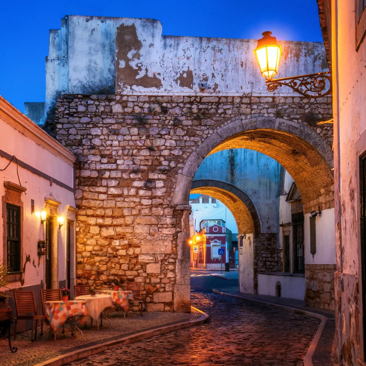 Faro, gateway to the Algarve - Faro Travel Guide