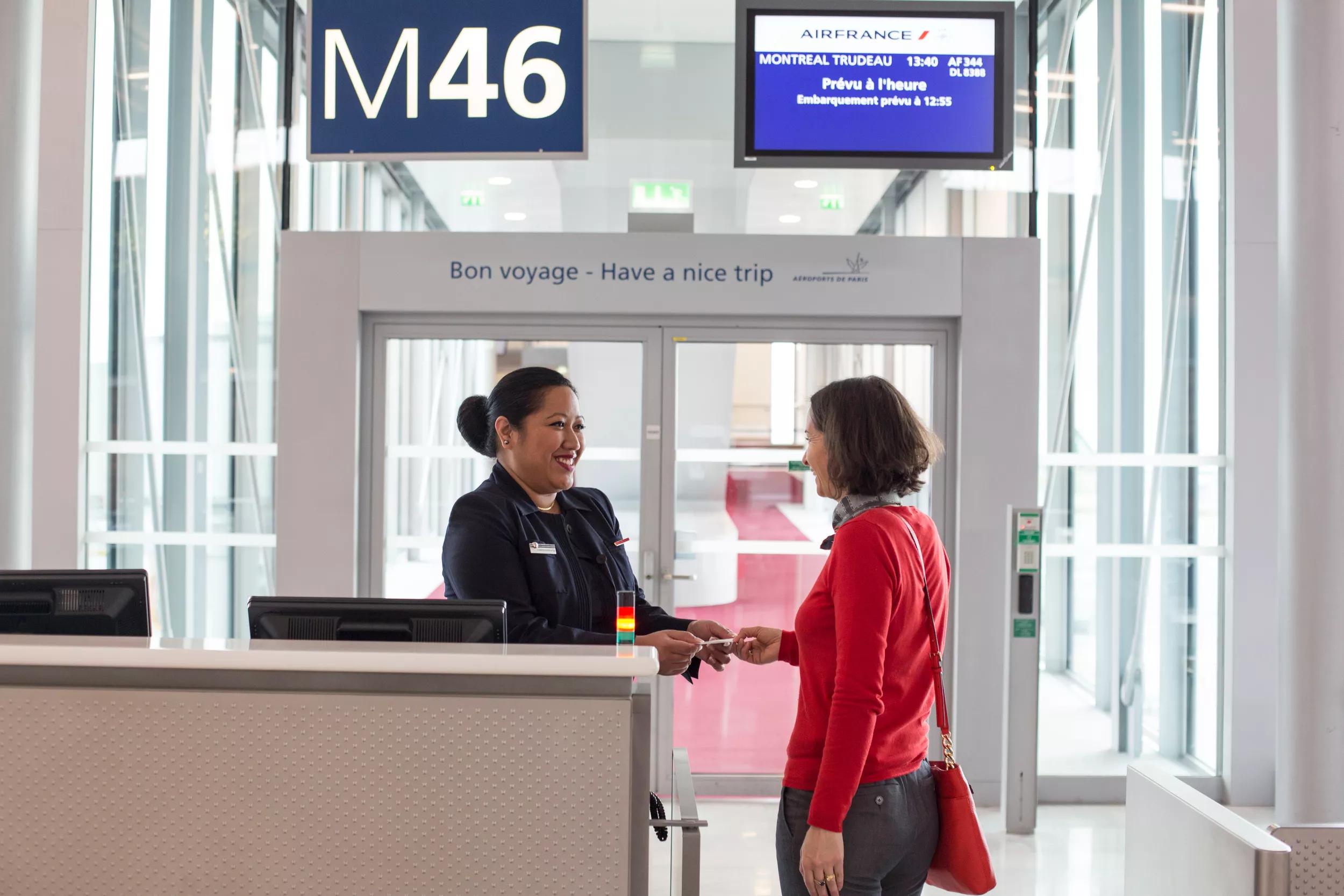 Gagnez du temps à l'aéroport en période d'affluence | Air France
